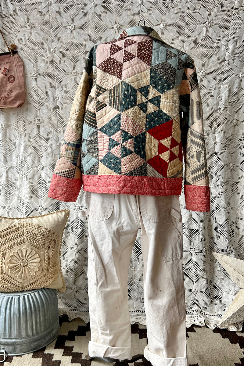 HF195 The Highlands Foundry Red Calico Quilt Utility Jacket